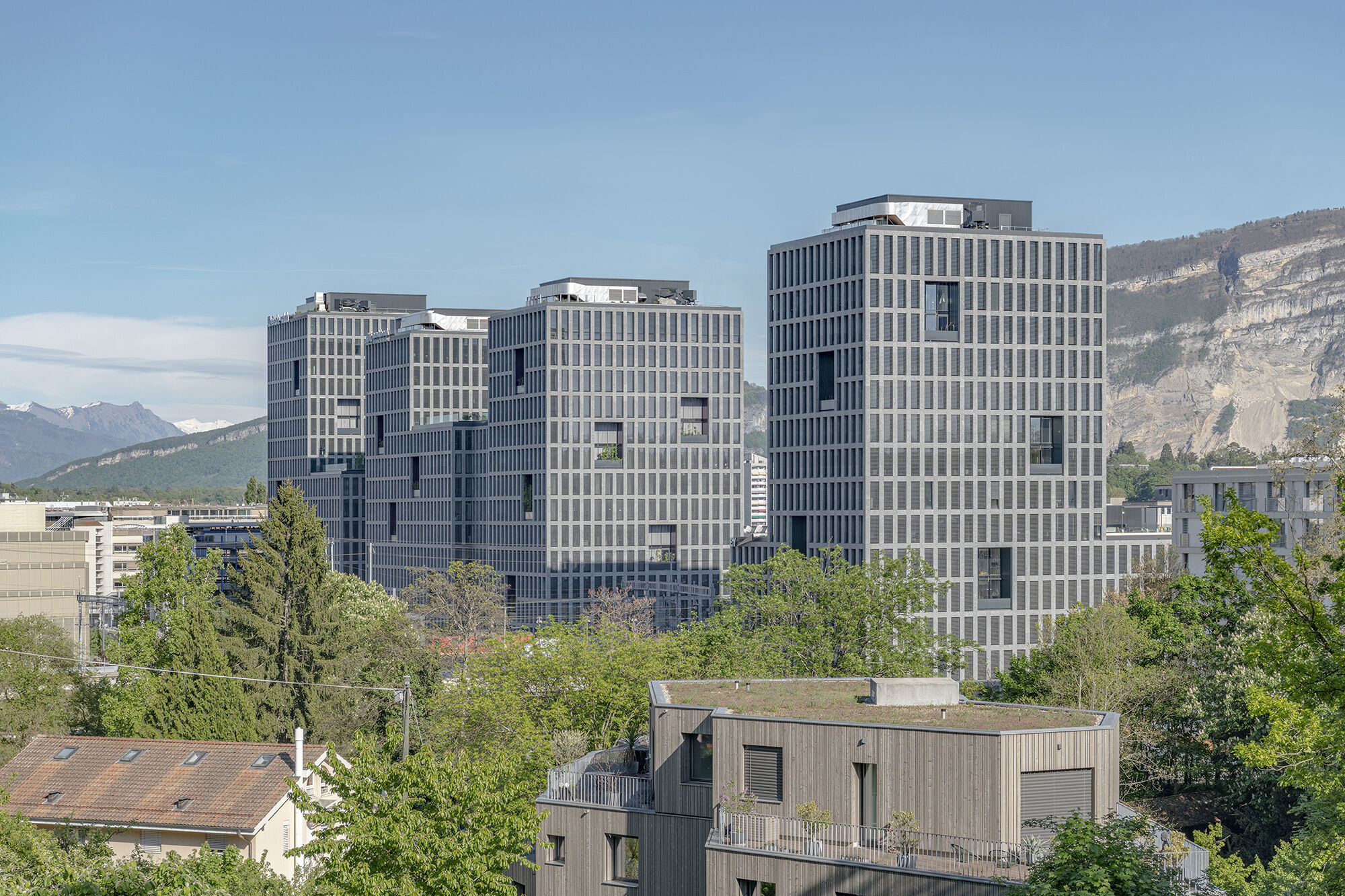 PONT-ROUGE DISTRICT, LANCY | PONT12 architectes sa | Archello