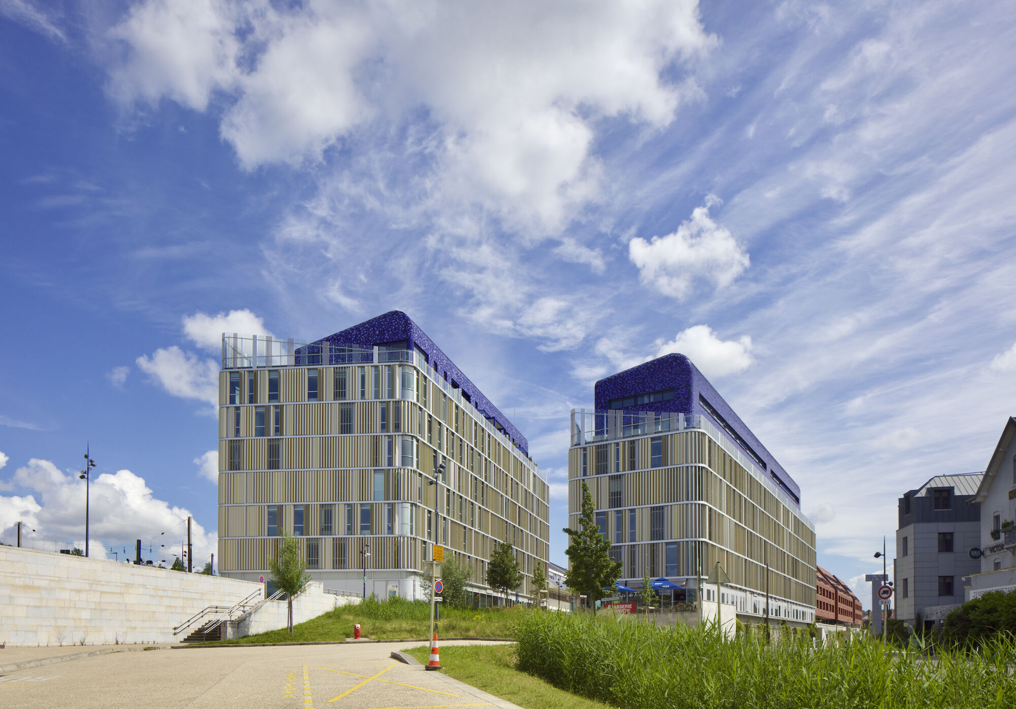 URBAN CENTRE INDUSTRIAL ZONE RENEWAL | Metra + Associes | Archello