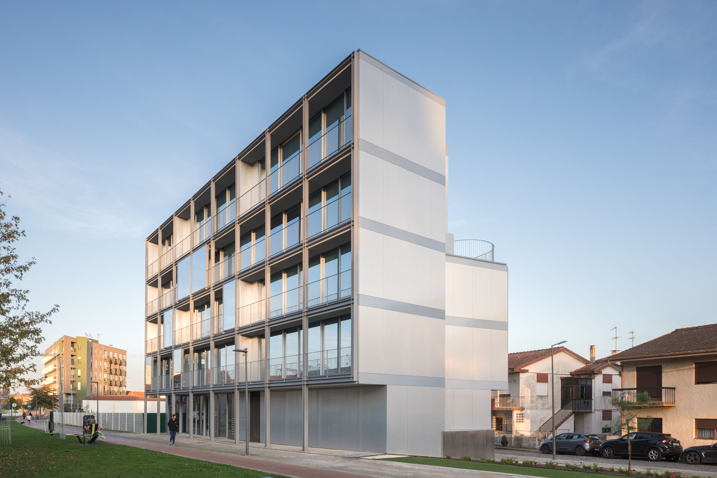 HS BUILDING | NOARQ - Jose Carlos Nunes de Oliveira | Archello