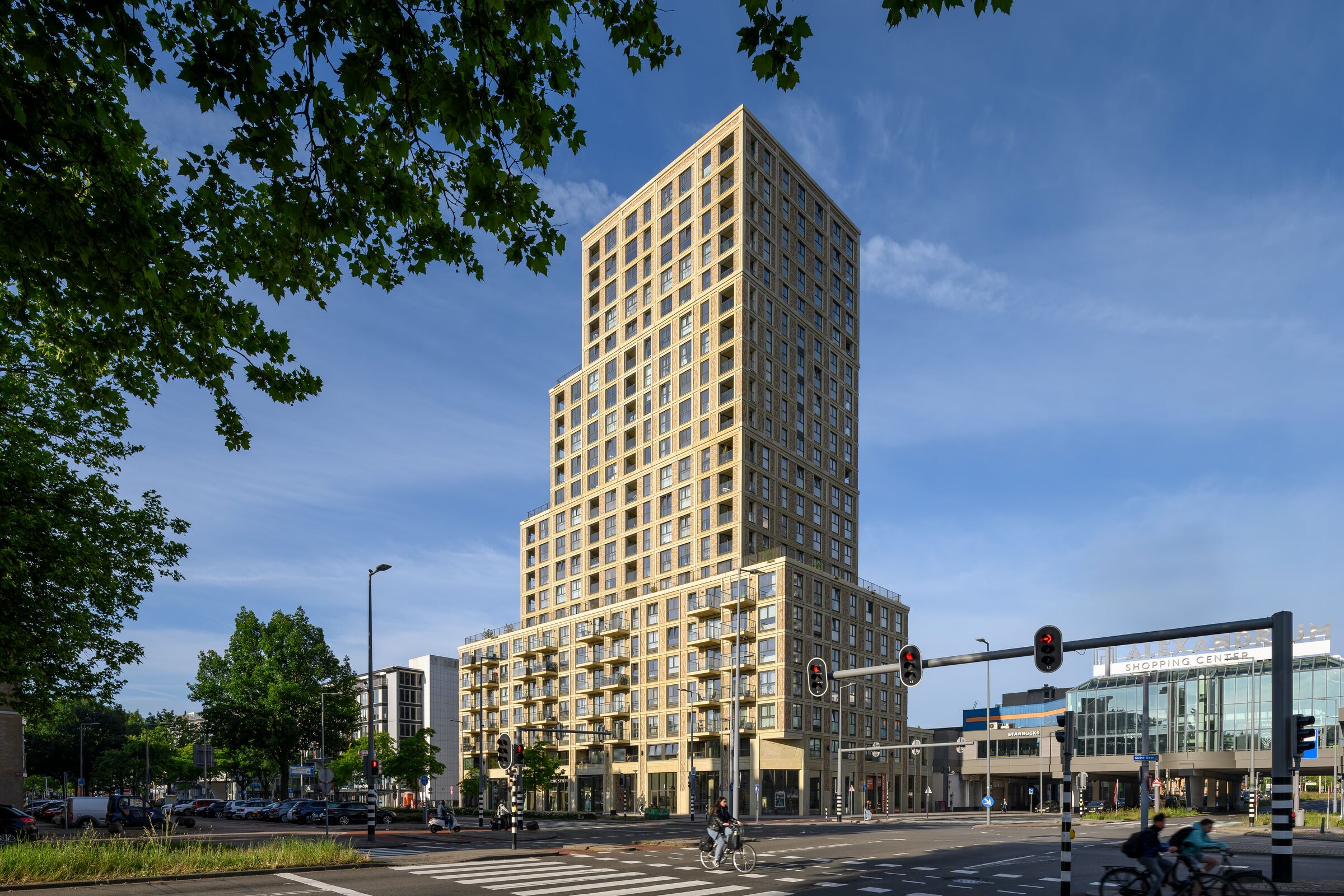 Grote Beer, Rotterdam | Klunder Architecten | Archello