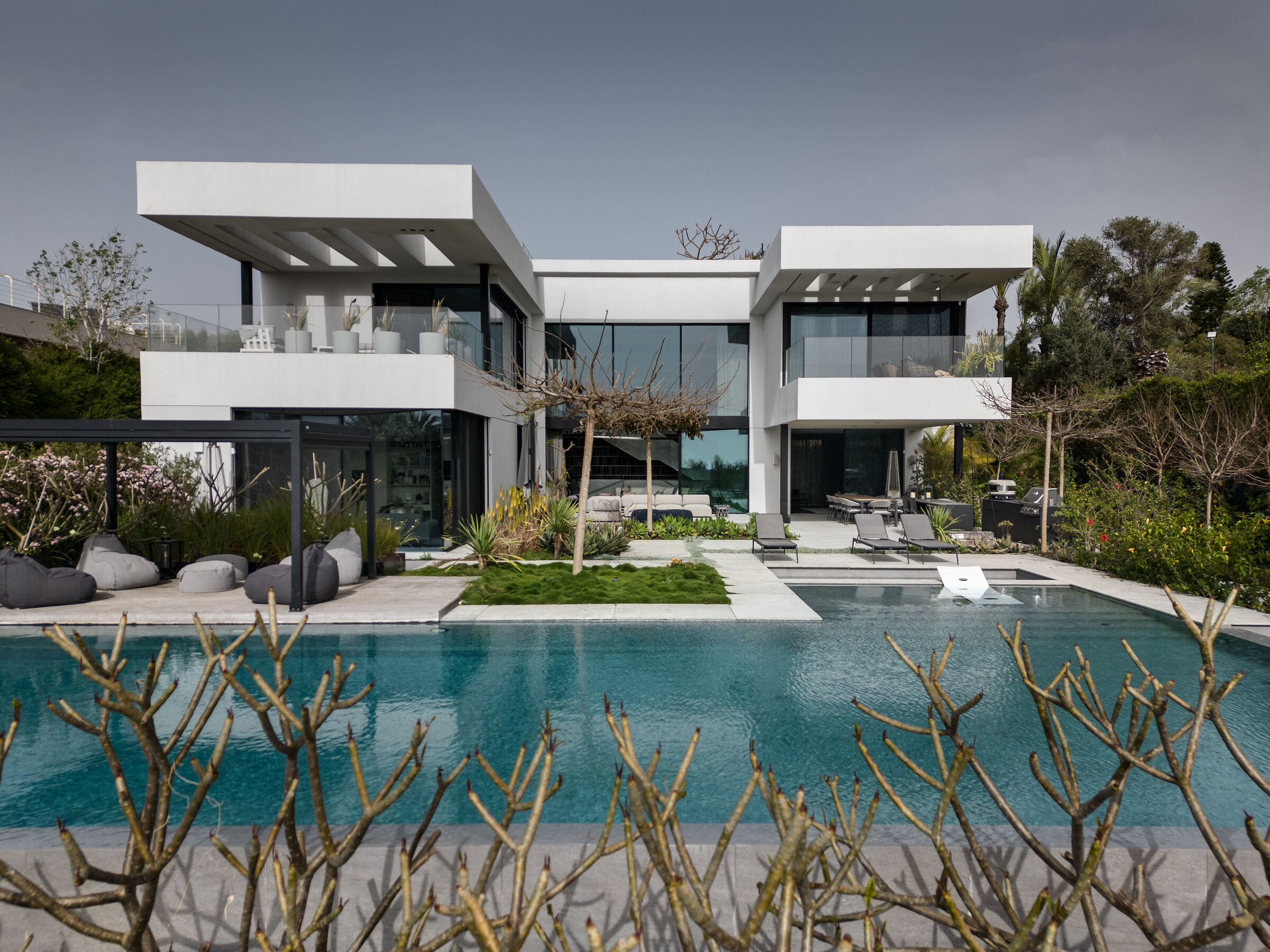 Shape Of Silence | MOTION FACADES | Archello