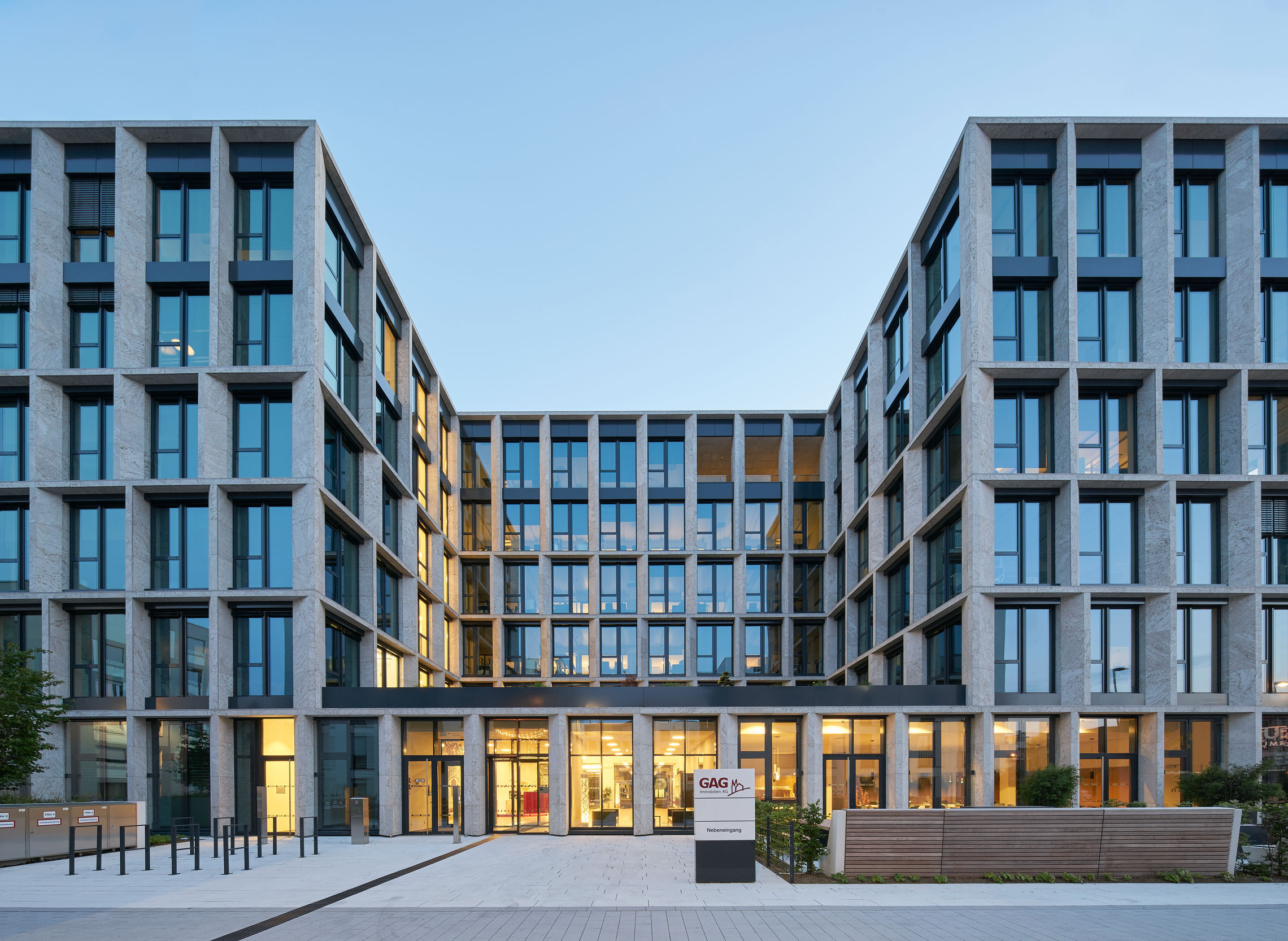 GAG’s headquarters in Cologne | GEZE | Archello