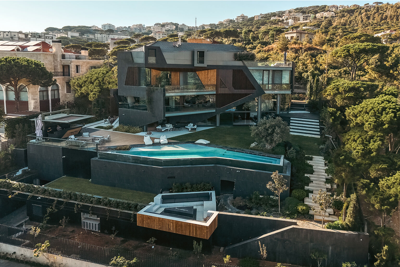 The Black Ember Residence | Akl Architects | Archello
